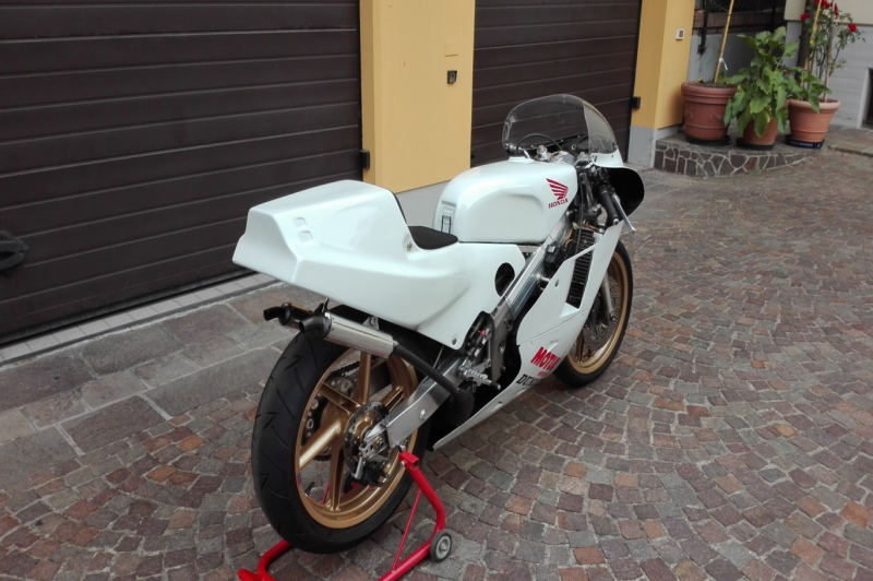 AutoMotoStory - Honda RS 250 GP